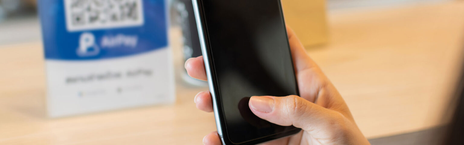 The Value of Touchless Signage Technology | SageNet